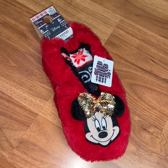 Disney | Shoes | Nwt Disney X Primark Minnie Mouse Cosy Footlet Slipper ...